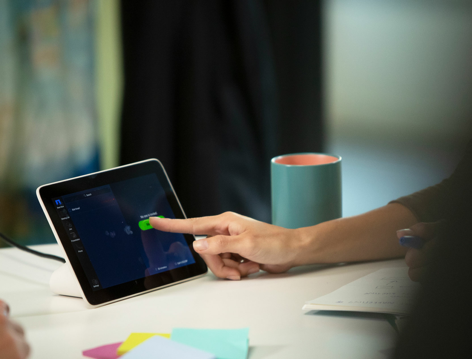 Poly Touch Control TC8 - MVC Mobile VideoCommunication GmbH